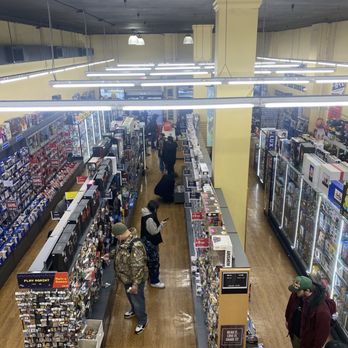 BOOKOFF - NEW YORK - Updated December 2025 - 288 Photos & 454 Reviews ...