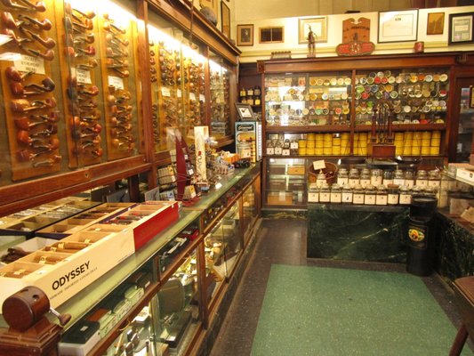 L J PERETTI CO - Updated June 2024 - 28 Photos & 96 Reviews - 2 1/2 ...