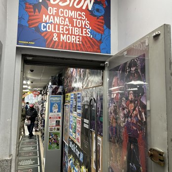 MIDTOWN COMICS - Updated April 2025 - 527 Photos & 450 Reviews - 200 W ...