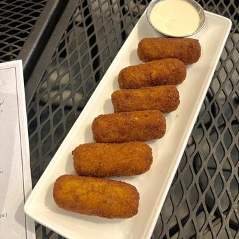 CEPAS WINE AND TAPAS BAR - Updated December 2025 - 147 Photos & 113 ...