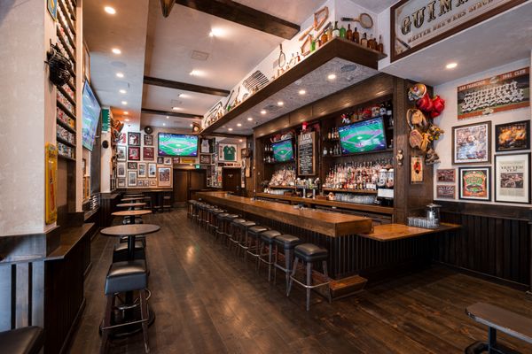 THE LARK BAR - Updated December 2025 - 183 Photos & 224 Reviews - 685 ...