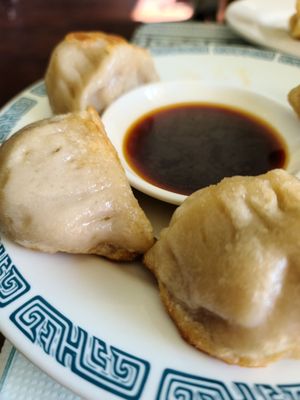 EAST CHINA INN - Updated July 2024 - 25 Photos & 84 Reviews - 2S743 Sr ...