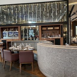 ONE 10 - Updated July 2025 - 768 Photos & 384 Reviews - 569 Broadhollow ...