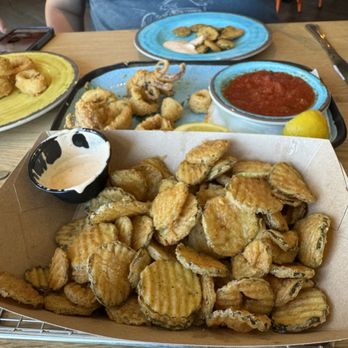 BOATYARD 401 - Updated July 2025 - 46 Photos & 74 Reviews - 401 ...