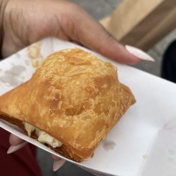 LORETTA’S AUTHENTIC PRALINES - Updated August 2025 - 850 Photos & 568 ...