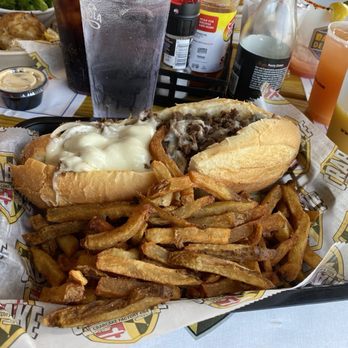 CRABCAKE FACTORY BAYSIDE - Updated January 2025 - 331 Photos & 266 ...