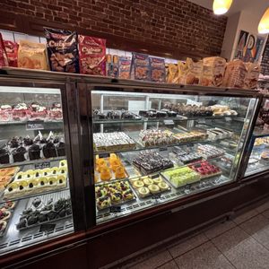 MODERN PASTRY SHOP - 3370 Photos & 2529 Reviews - 257 Hanover St ...