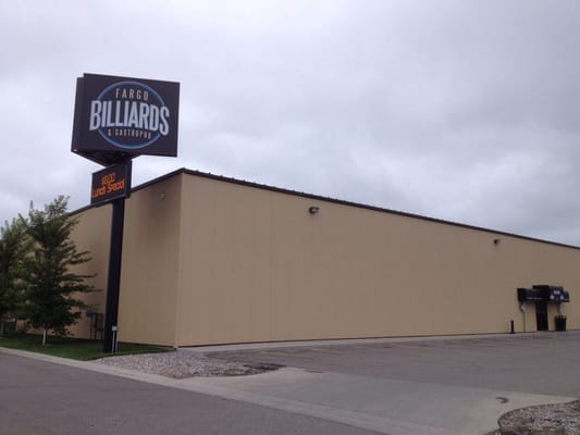FARGO BILLIARDS & GASTROPUB - Updated October 2025 - 27 Photos & 65 ...