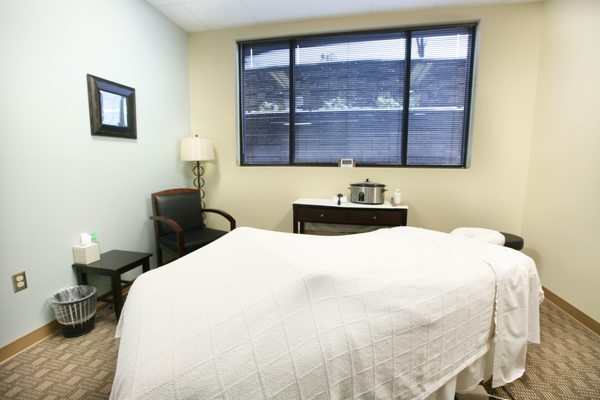 WOLF CHIROPRACTIC CLINIC - Updated December 2025 - 15 Photos & 19 ...