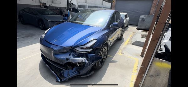 GOLDEN AUTO BODY & PAINT - Updated October 2024 - 122 Photos & 588 ...