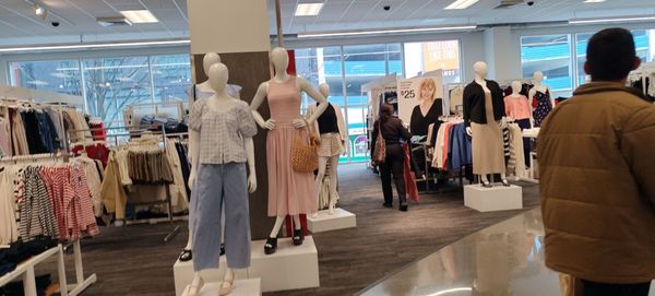 TARGET - Updated January 2026 - 284 Photos & 459 Reviews - 1401 2nd Ave ...