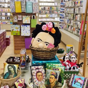 BookPeople - 173 Photos & 457 Reviews - Bookstores - 603 N Lamar Blvd ...