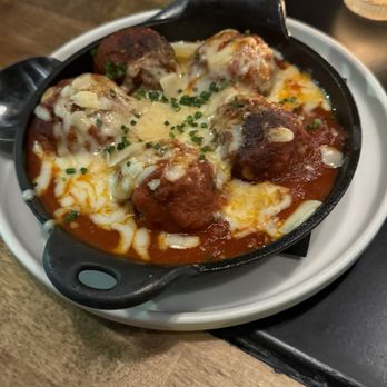 MESSINA - Updated May 2025 - 234 Photos & 171 Reviews - 23 Mercer St ...