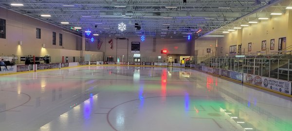 ICE DEN SCOTTSDALE - Updated May 2025 - 72 Photos & 82 Reviews - 9375 E ...