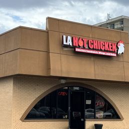 LA HOT CHICKEN - Updated July 2025 - 76 Photos & 79 Reviews - 42314 ...
