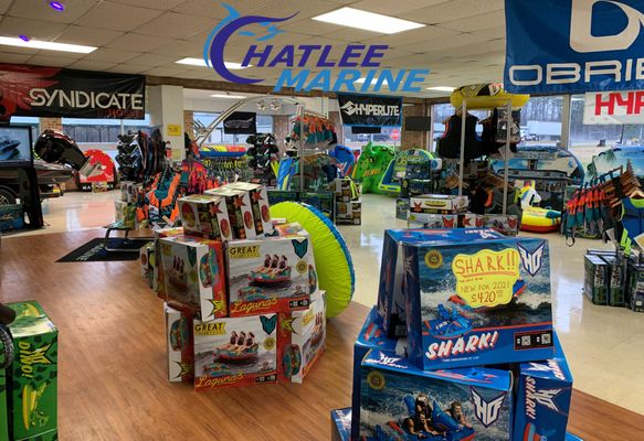 CHATLEE BOAT & MARINE - Updated January 2026 - 18 Photos & 24 Reviews ...