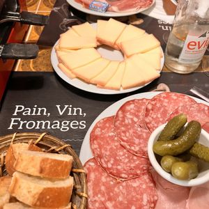 PAIN VIN FROMAGES - 291 Photos & 265 Reviews - 3 rue Geoffroy-l'Angevin ...