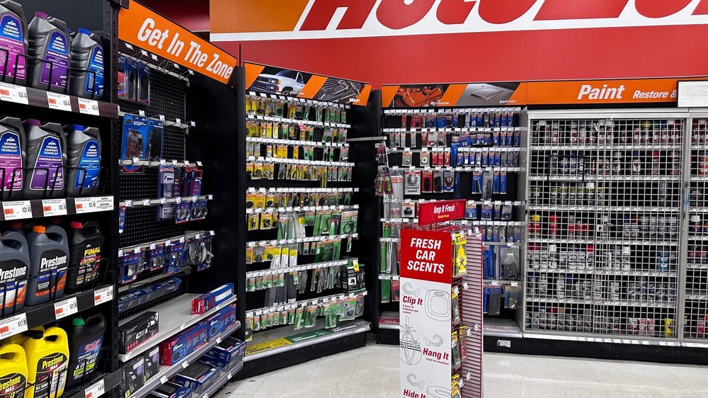AUTOZONE AUTO PARTS - Updated September 2025 - 28 Photos & 86 Reviews ...