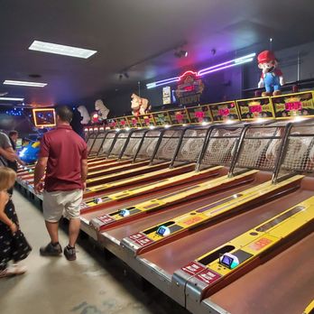 FUN WORLD ARCADE - Updated December 2025 - 40 Photos & 27 Reviews - 127 ...