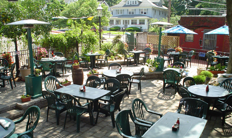 CLOVERLEAF TAVERN - Updated December 2025 - 1061 Photos & 1044 Reviews ...