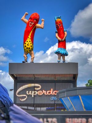 SUPERDAWG DRIVE-IN - 1121 Photos & 1732 Reviews - Hot Dogs - 6363 N ...