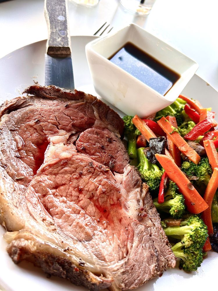 DEEDS BAR AND GRILL - Updated January 2026 - 82 Photos & 65 Reviews ...