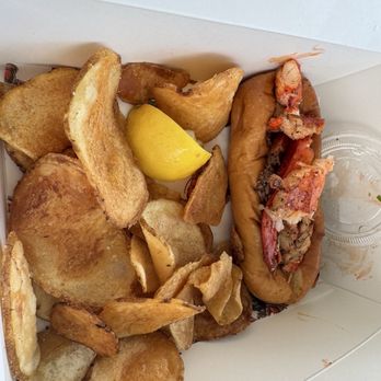 THE ANGRY LOBSTER - Updated November 2025 - 426 US Hwy 70 W, Havelock ...