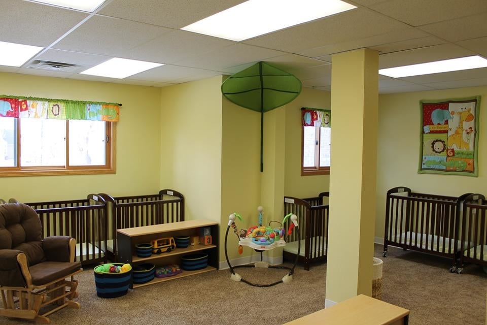 APPLE RIDGE ACADEMY - Updated December 2024 - 11 Photos - 21005 Gumina ...