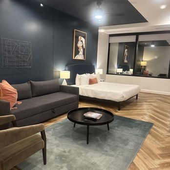 MINT HOUSE DALLAS - DOWNTOWN - Updated January 2026 - 95 Photos & 13 ...