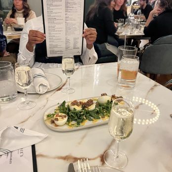 BIRDIE’S BARROOM AND KITCHEN - Updated May 2025 - 124 Photos & 72 ...