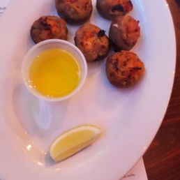 SAM THE CLAM’S PUB & GRUB - Updated July 2025 - 156 Photos & 157 ...