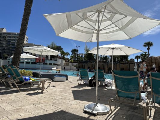 FALLS POOL BAR & GRILL - Updated September 2025 - 115 Photos & 47 ...