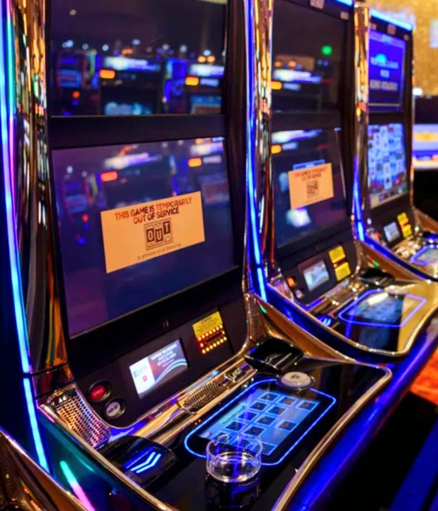 BALLY’S EVANSVILLE CASINO & HOTEL - Updated October 2025 - 100 Photos & 126 Reviews - 421 NW ...