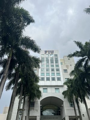 FIU GREEN LIBRARY - Updated December 2025 - 47 Photos & 34 Reviews ...