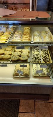 DUDT H D BAKERY - Updated June 2026 - 29 Photos & 62 Reviews - 11010 ...