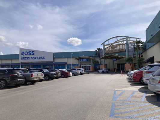 ROSS DRESS FOR LESS - Updated September 2025 - 27 Photos & 23 Reviews ...