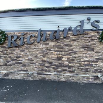 RICHARD’S PUB - Updated December 2025 - 134 Photos & 200 Reviews - 3347 ...