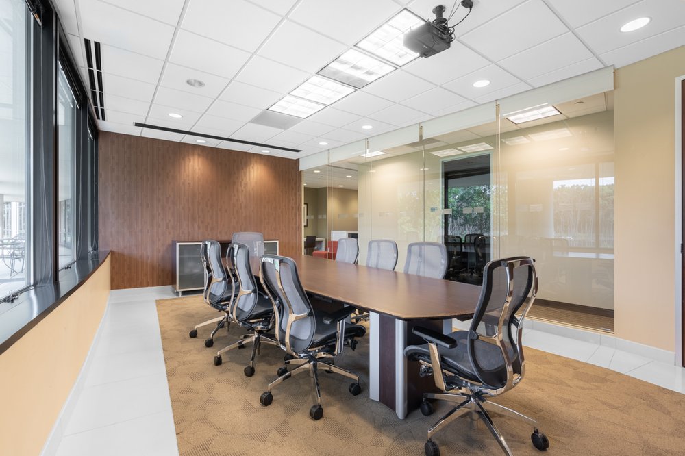 REGUS - LANDMARK CONWAY FARMS - Updated December 2025 - 10 Photos - 100 ...