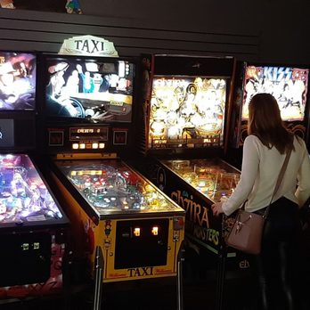 8-BIT BEANS - 100 Brock Street S, Whitby, Ontario, Canada - Arcades ...