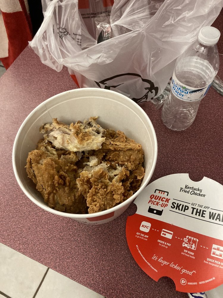 KFC - Updated December 2025 - 41 Reviews - 1609 E 2nd St, Edmond ...