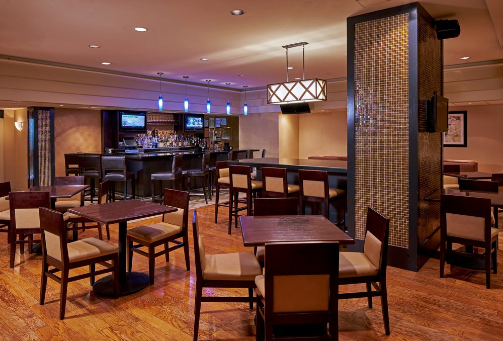 MARRIOTT CHATTANOOGA DOWNTOWN - 134 Photos & 110 Reviews - Hotels - 2 ...