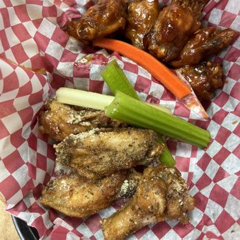 MACK’S WINGS - Updated December 2025 - 112 Photos & 100 Reviews - 782 E ...