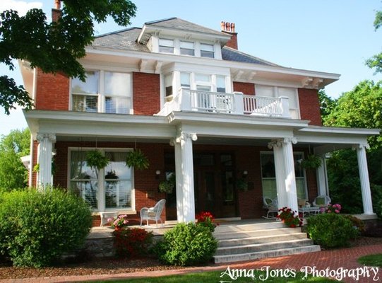 THE TIMOTHY DEMONBREUN HOUSE - Updated October 2025 - 21 Photos & 26 ...