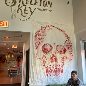 SKELETON KEY BREWERY - Updated December 2025 - 132 Photos & 107 Reviews ...