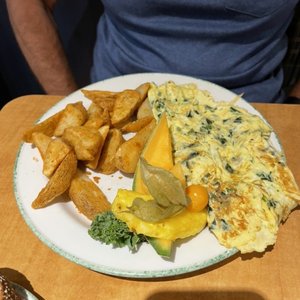 CORA BREAKFAST AND LUNCH - 130 Photos & 124 Reviews - 1368 Robson ...