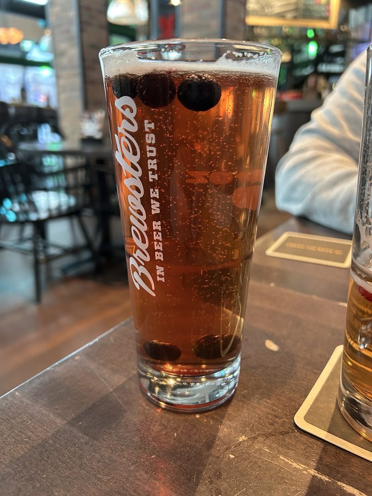 BREWSTERS BREWING COMPANY & RESTAURANT - Updated February 2025 - 83 ...