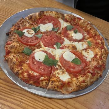 PINTHOUSE PIZZA - Updated August 2024 - 1042 Photos & 1341 Reviews ...