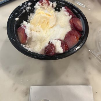 DELUNA DESSERT CAFE - Updated July 2024 - 602 Photos & 292 Reviews ...