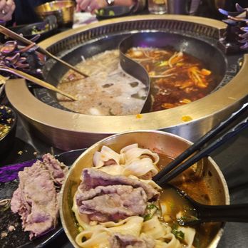 SO HOT HOTPOT - Updated July 2025 - 697 Photos & 496 Reviews - 1937 ...