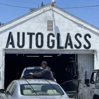 CHEAP PRICE AUTO GLASS Updated January 2025 91 Photos 300 Reviews 1417 E Pacfic Coast Hwy Wilmington California Auto Glass Services Phone Number Yelp